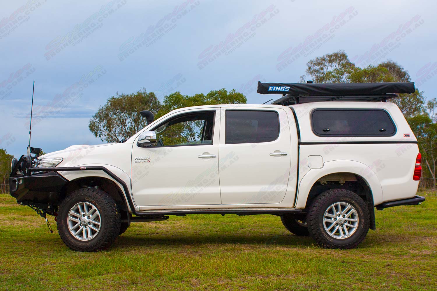 Toyota Hilux Dual Cab White R&D 11111 | Superior Customer Vehicles