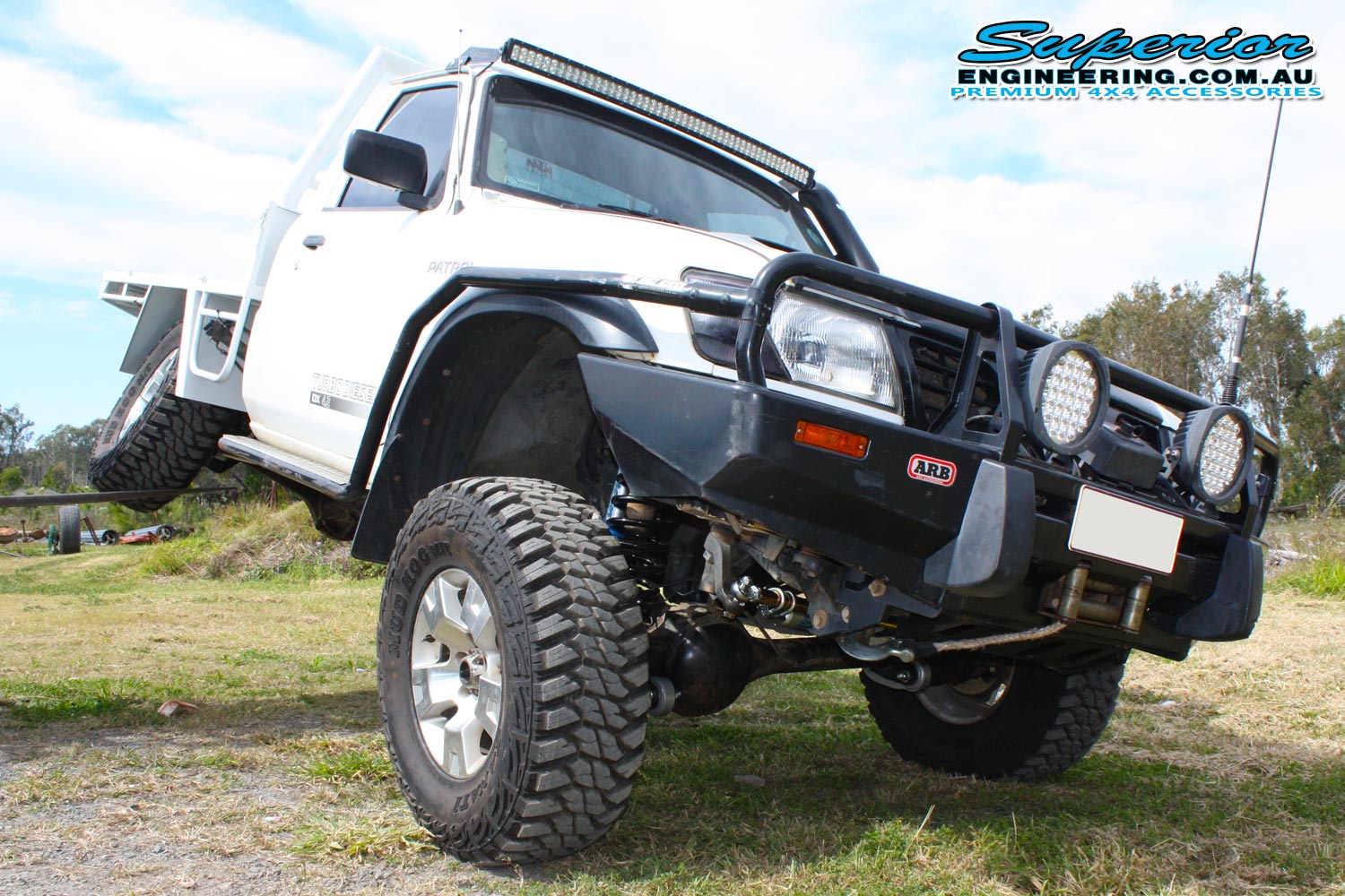 Nissan Patrol GU Ute White 69292 | Superior Customer Vehicles