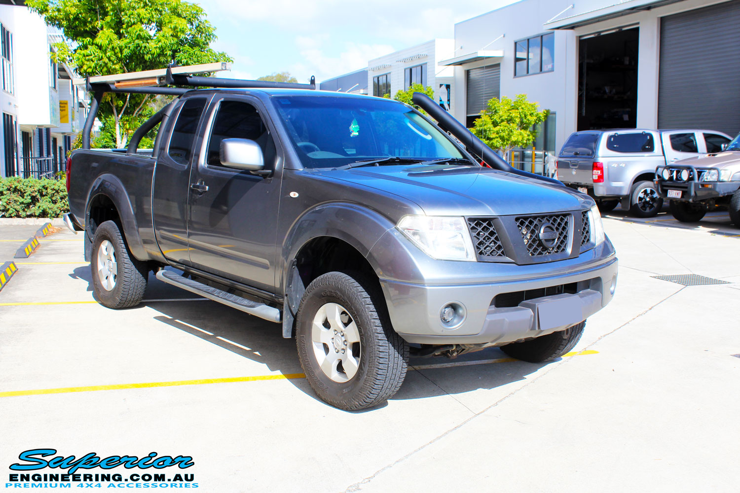 Nissan D40 Navara Extra Cab Grey #103815 | Superior Customer Vehicles